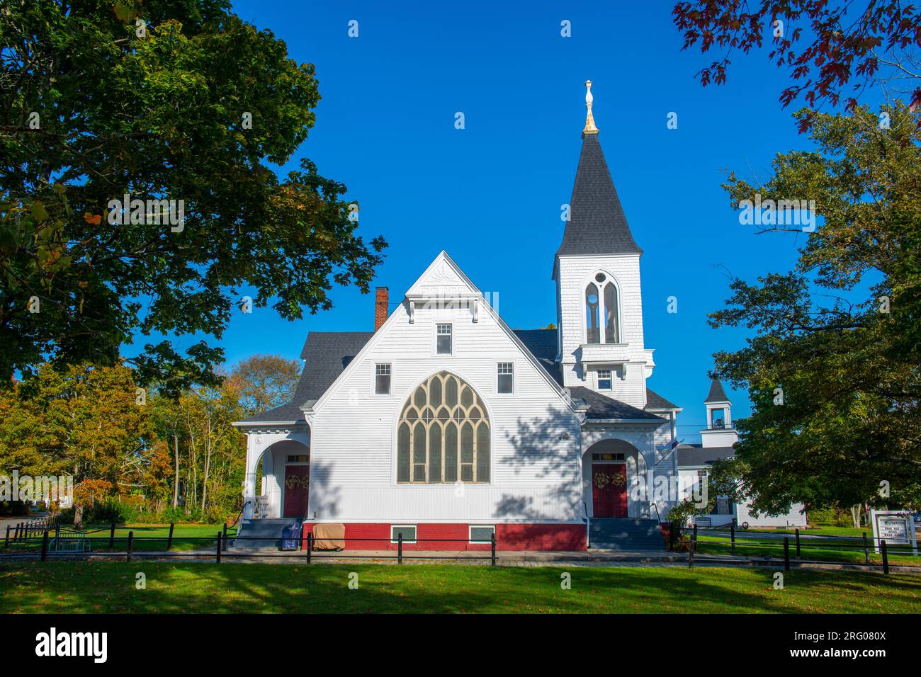 Restoration Community Church with fall foliage at 211 Main Street, in ...