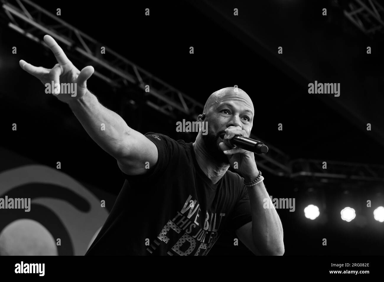 African american singer on stage Black and White Stock Photos & Images ...