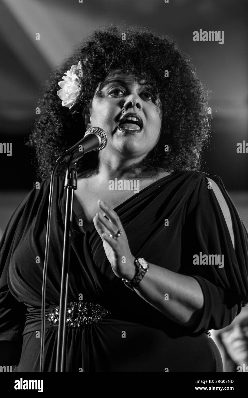 KIM NALLEY sings for TAMMY L. HALL and her PEACE-TET perform at the ...