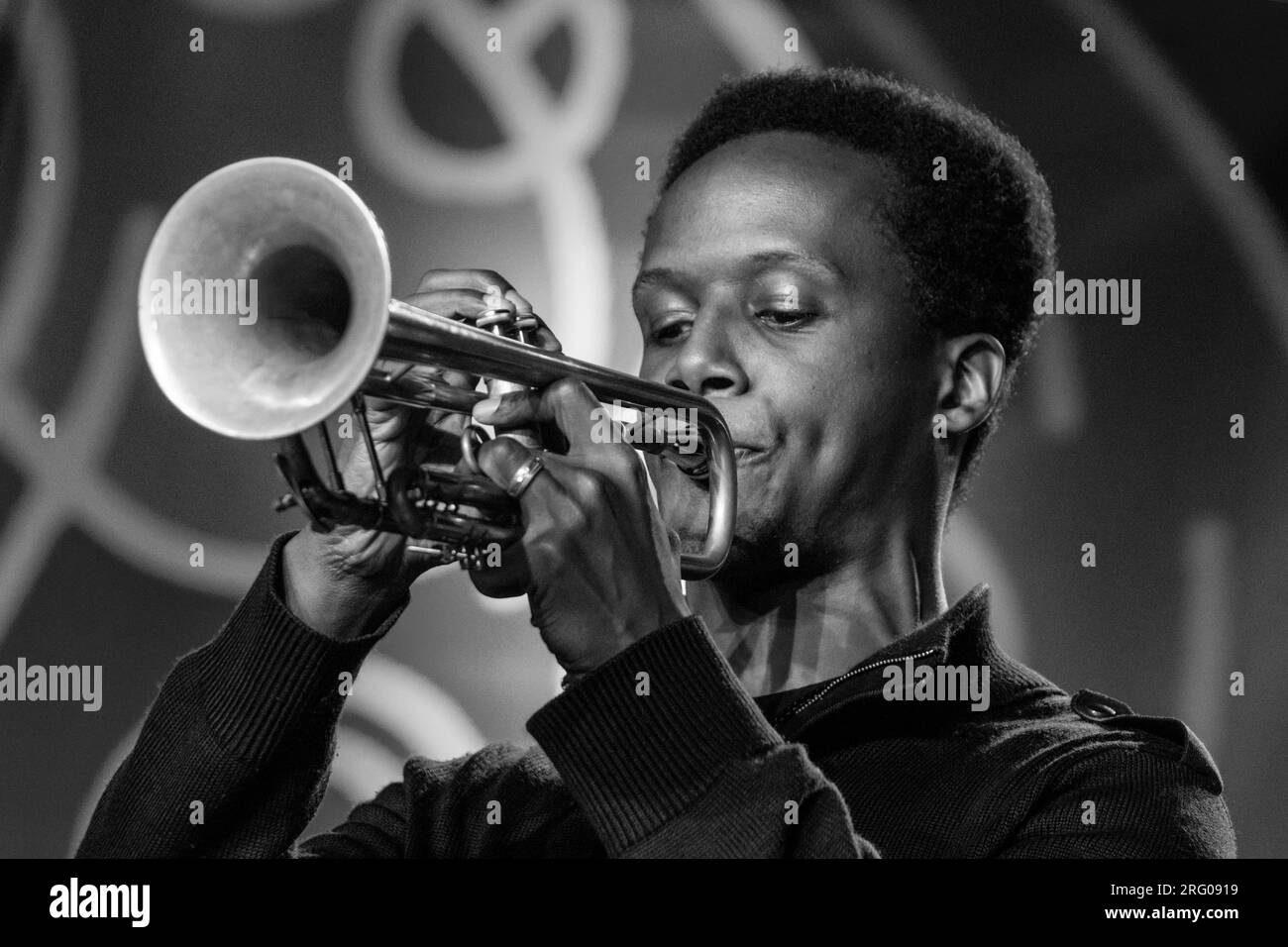 African blowing instruments Black and White Stock Photos & Images - Alamy