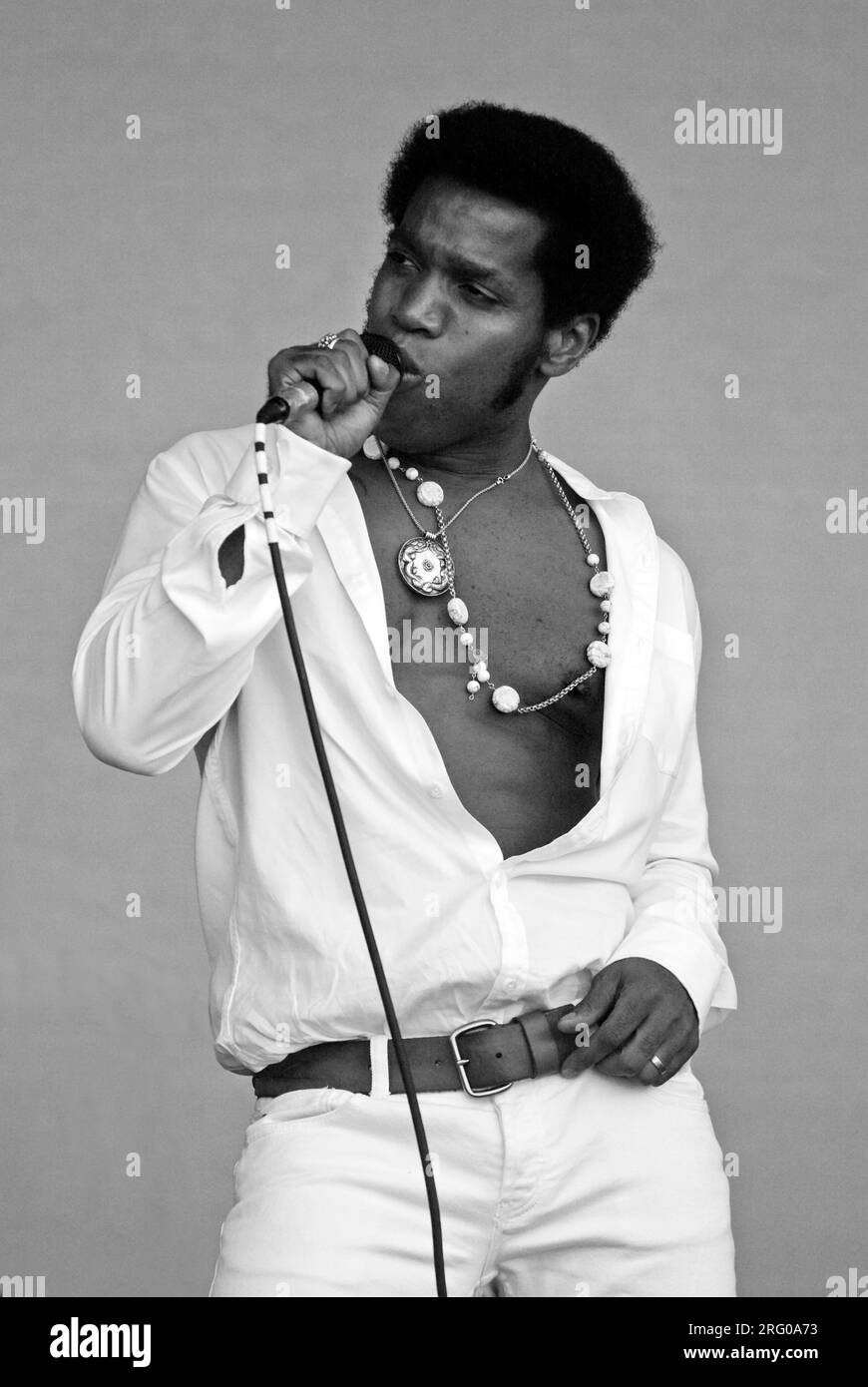 TY TAYLOR, a ROCKSTAR: SUPERNOVA INXS ALUMNI sings at the SUMMER OF ...