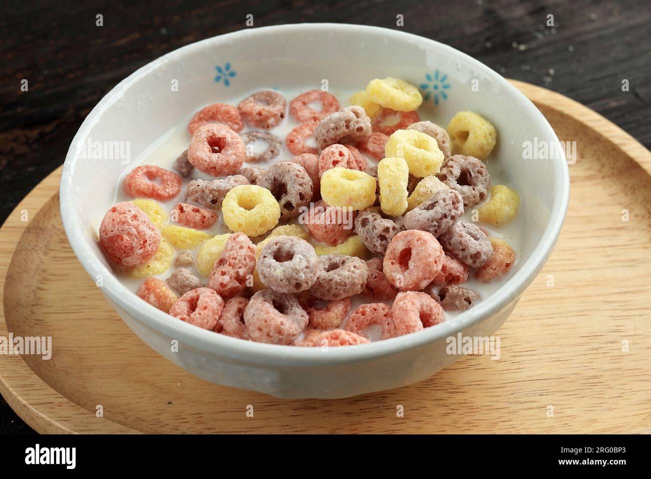 Froot loops bowl hi-res stock photography and images - Alamy