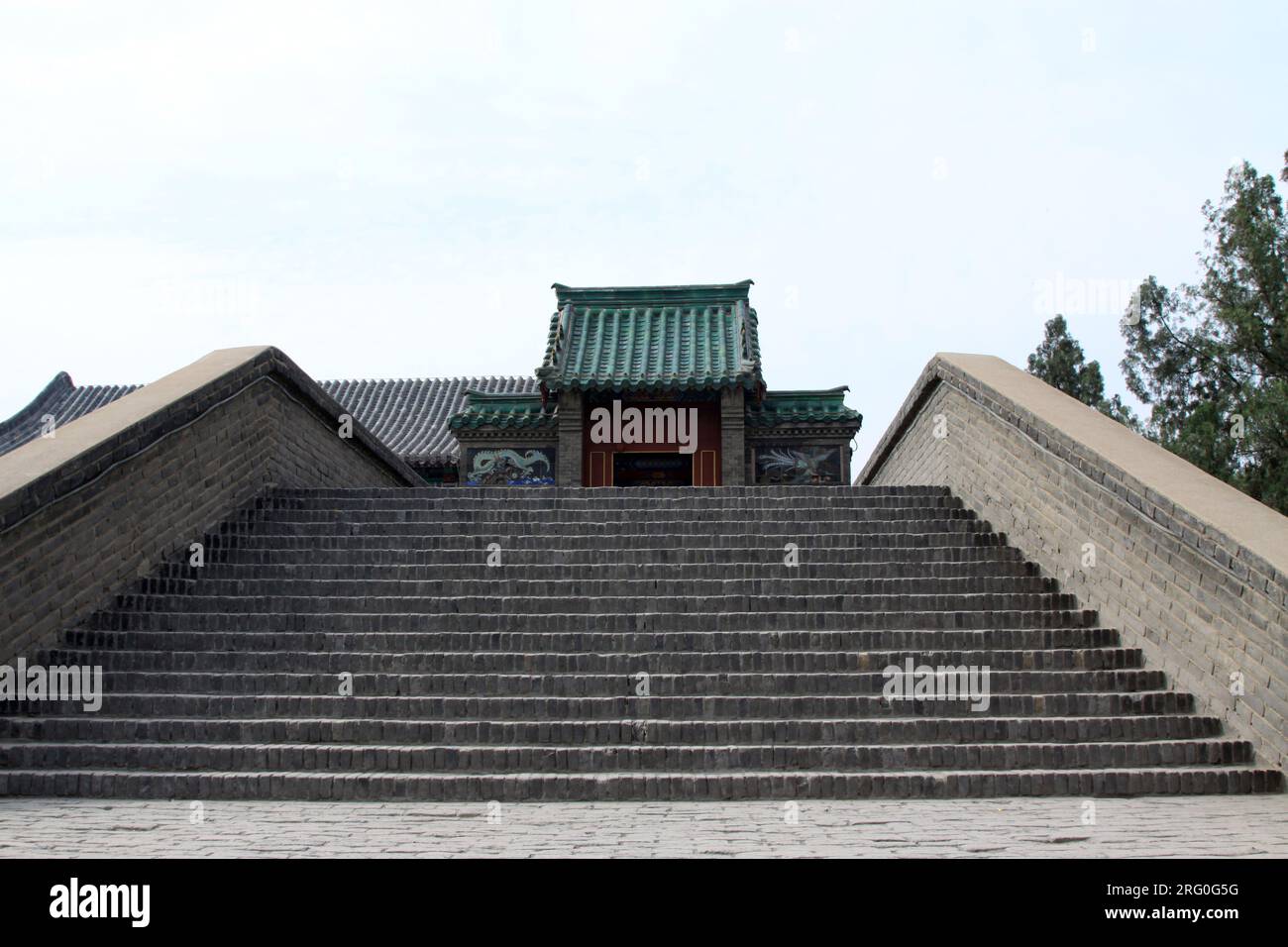 steps of the traditional Chinese architectural style in handan city ...