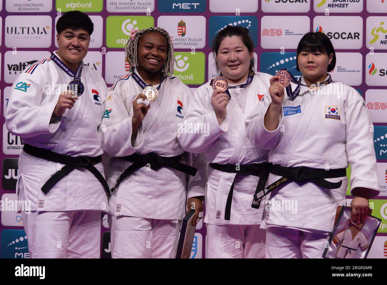 Budapest, Xu Shiyan of China and Kim Hayun of Republic of Korea (from L ...