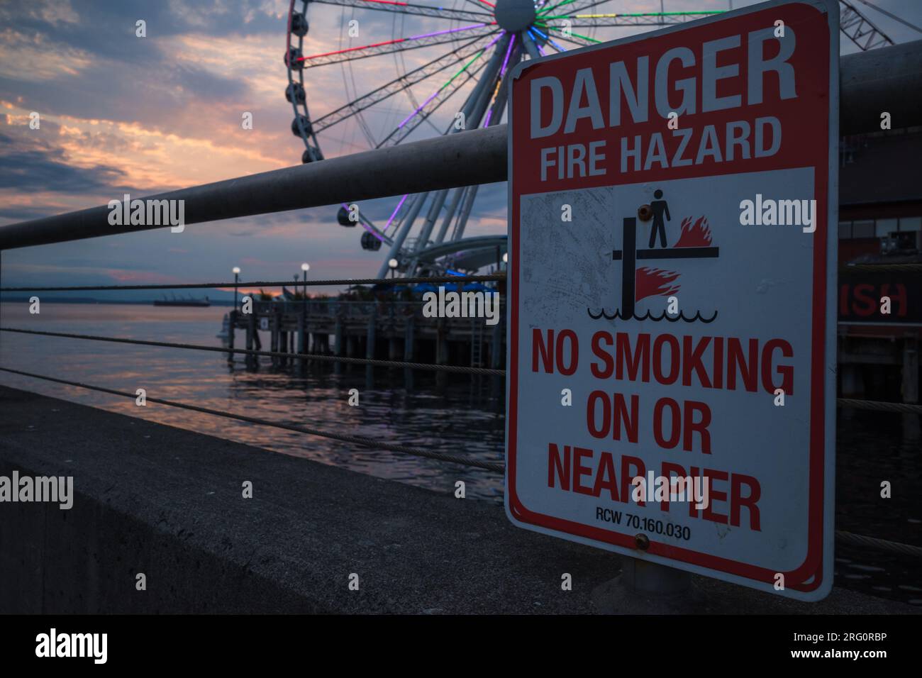 Seattle, USA. 6 Aug, 2023. Wildfire smoke and haze over Seattle on the ...