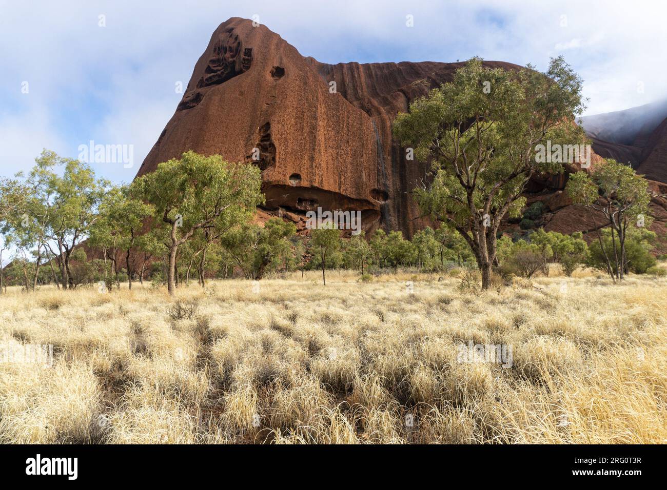 Pulari (headland) of Uluru from the track from Kuniya carpark to ...