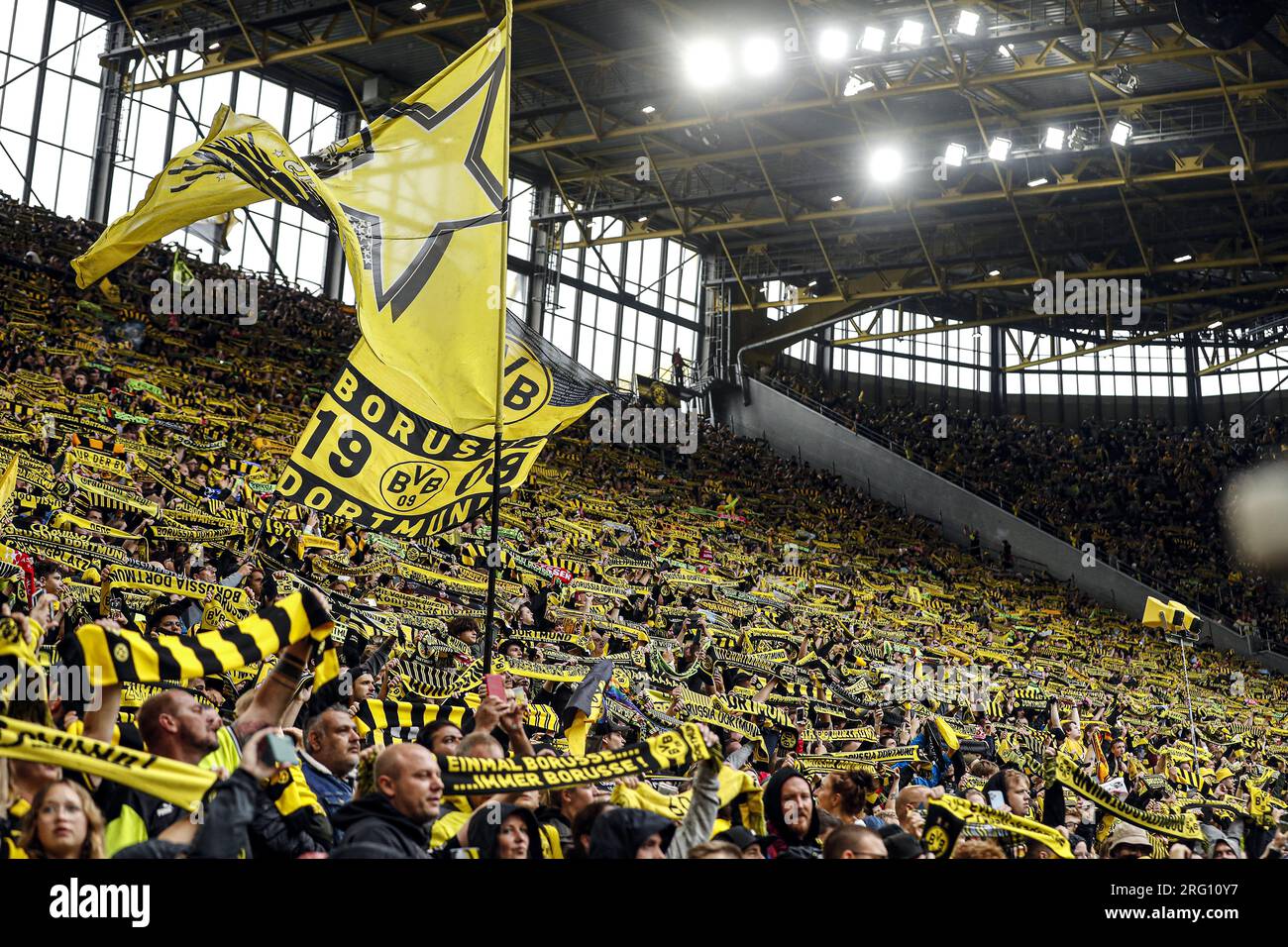 Signal iduna park overview hi-res stock photography and images - Alamy