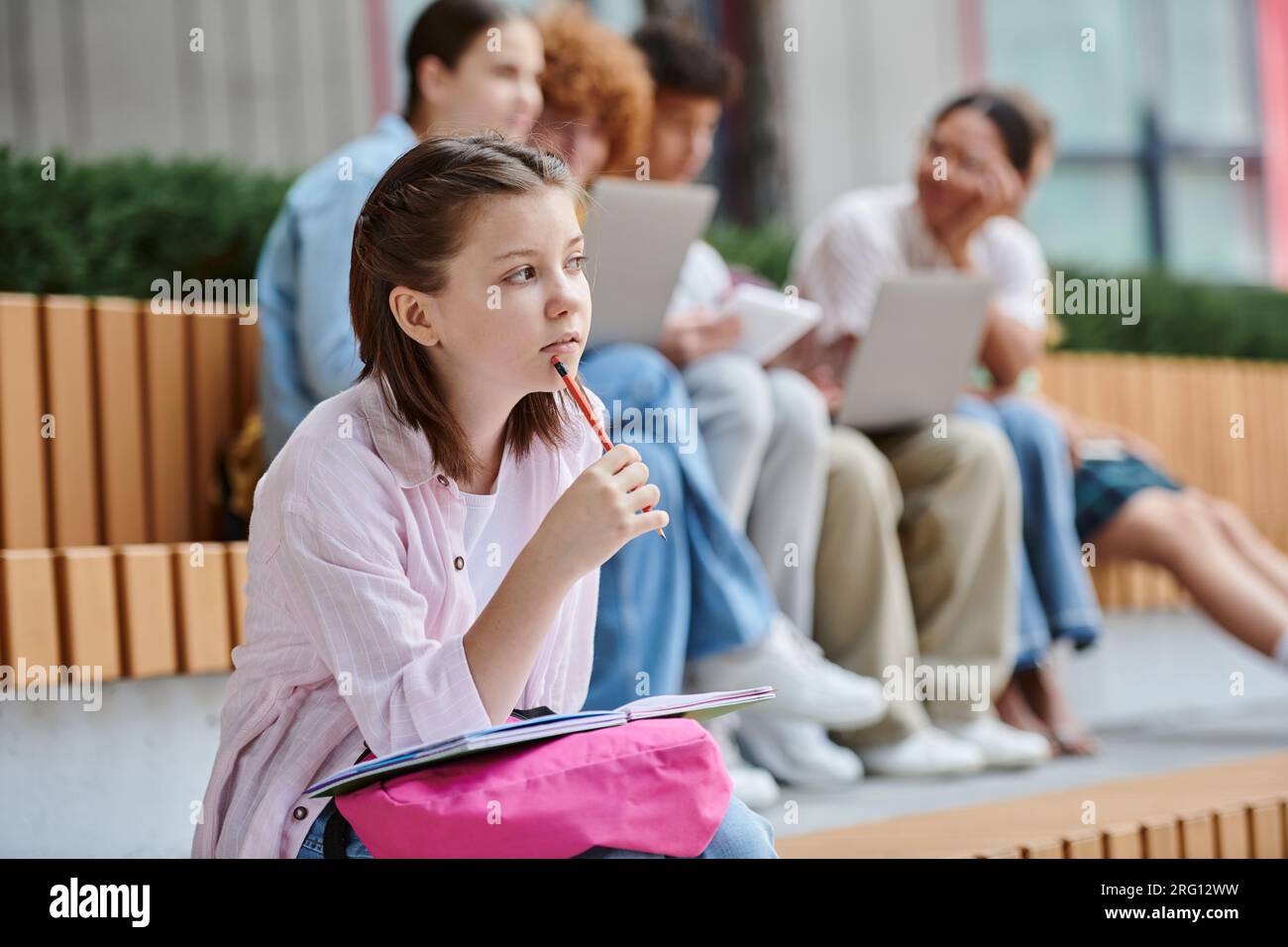 Taking notes culture hi-res stock photography and images - Alamy