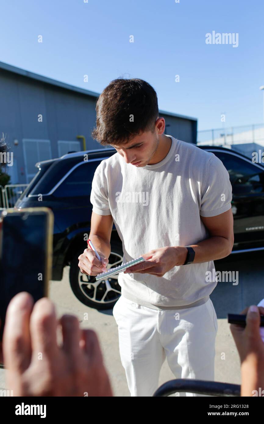Juventus, 07/08/2023, Facundo Gonzalez arriving at JMedial for test ... Juventus, 07/08/2023, Facundo Gonzalez arriving at JMedial for test ...