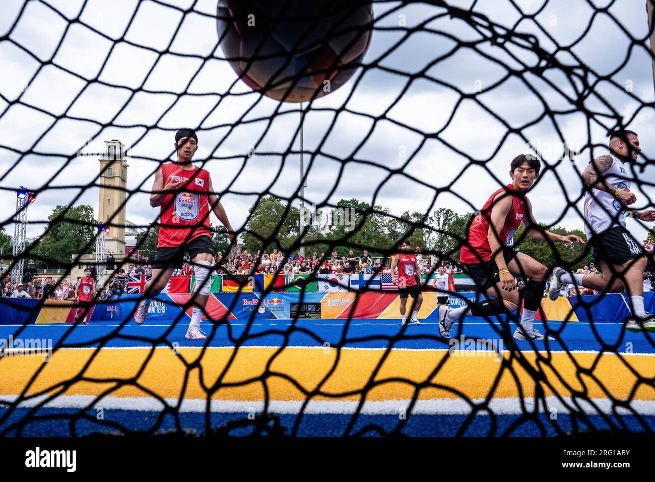 Action-packed offensive football play, in 10-minute rounds, with 26 ...