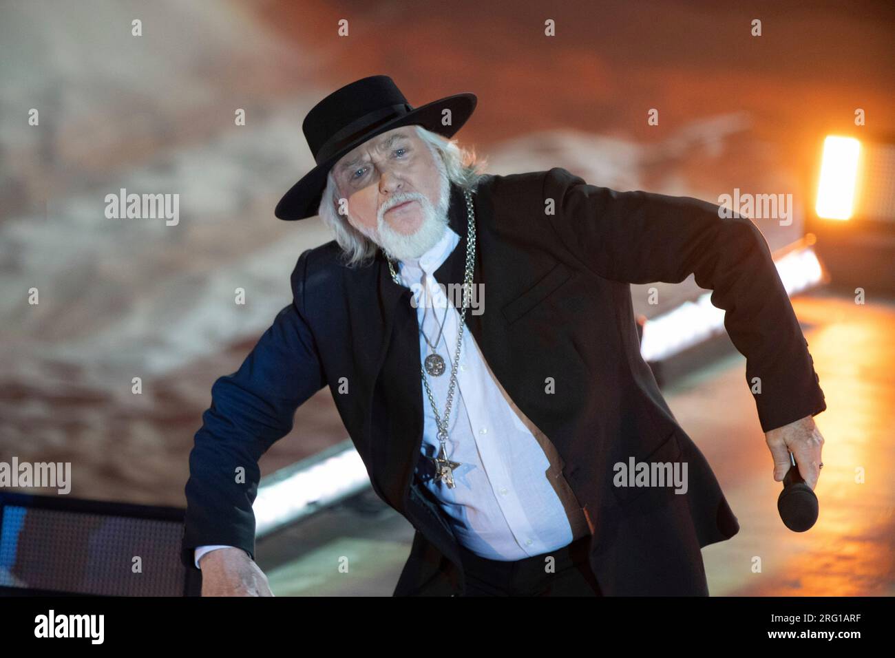 Joachim WITT, singer, musician, NDW, Neue Deutsche Welle, singing, singing, concert, the big hit ...