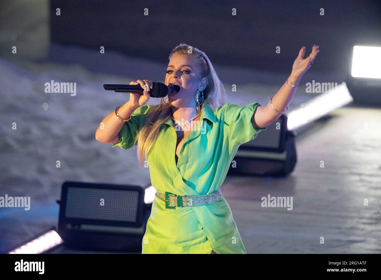 Marina MARX, Germany, singer, musician, pop singer, singing, singing ...