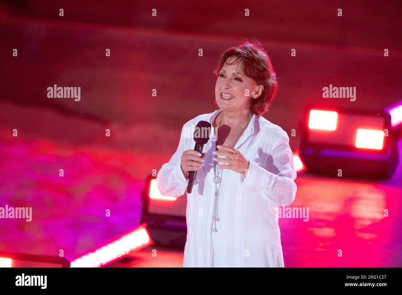 Ute FREUDENBERG, singer, musician, pop singer, singing, singing ...