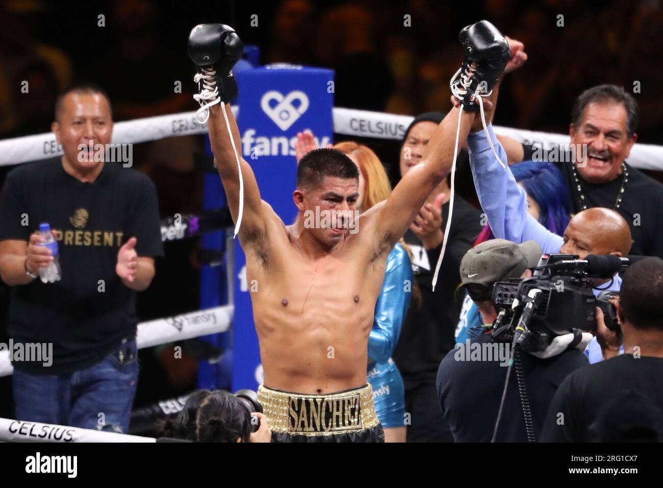 American airlines center boxing hi-res stock photography and images - Alamy