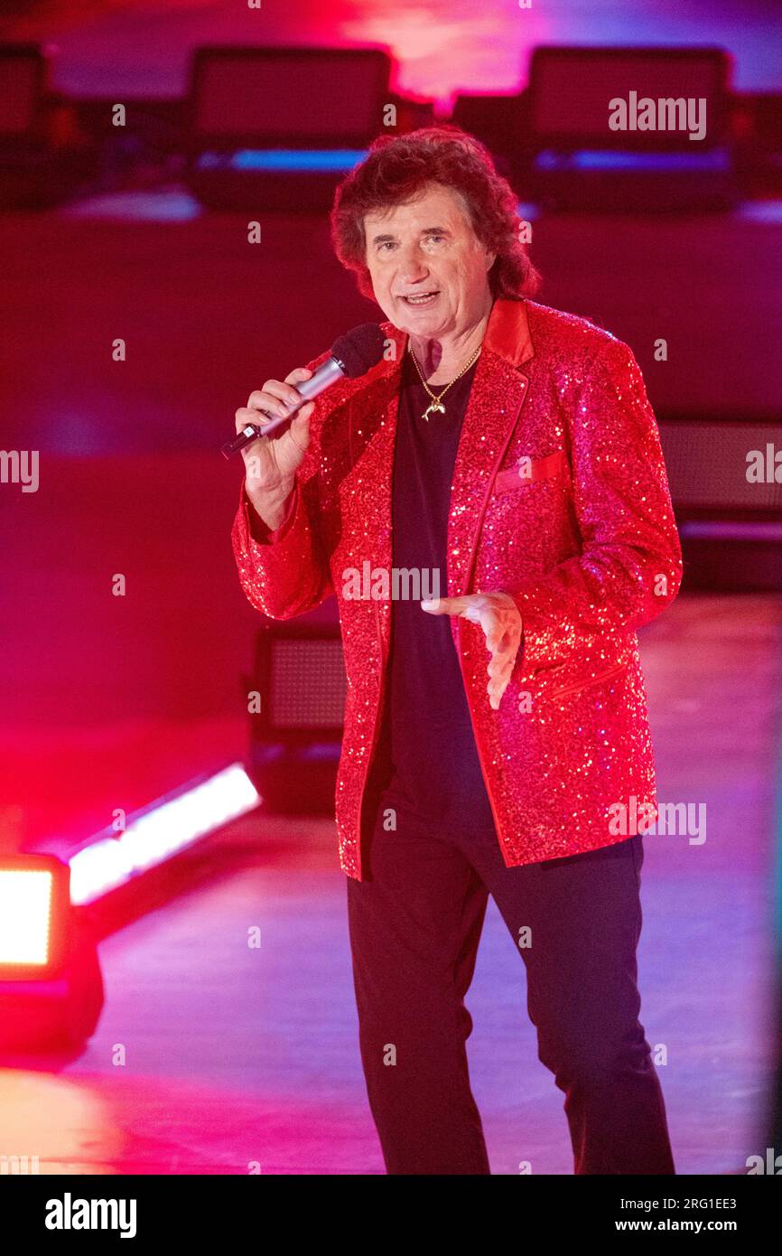 OLAF der FLIPPER, singer, musician, pop singer, singing, singing ...