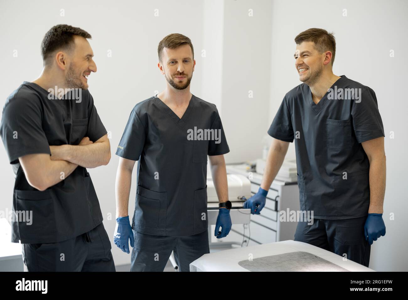 Male medical doctor talking hi-res stock photography and images - Alamy