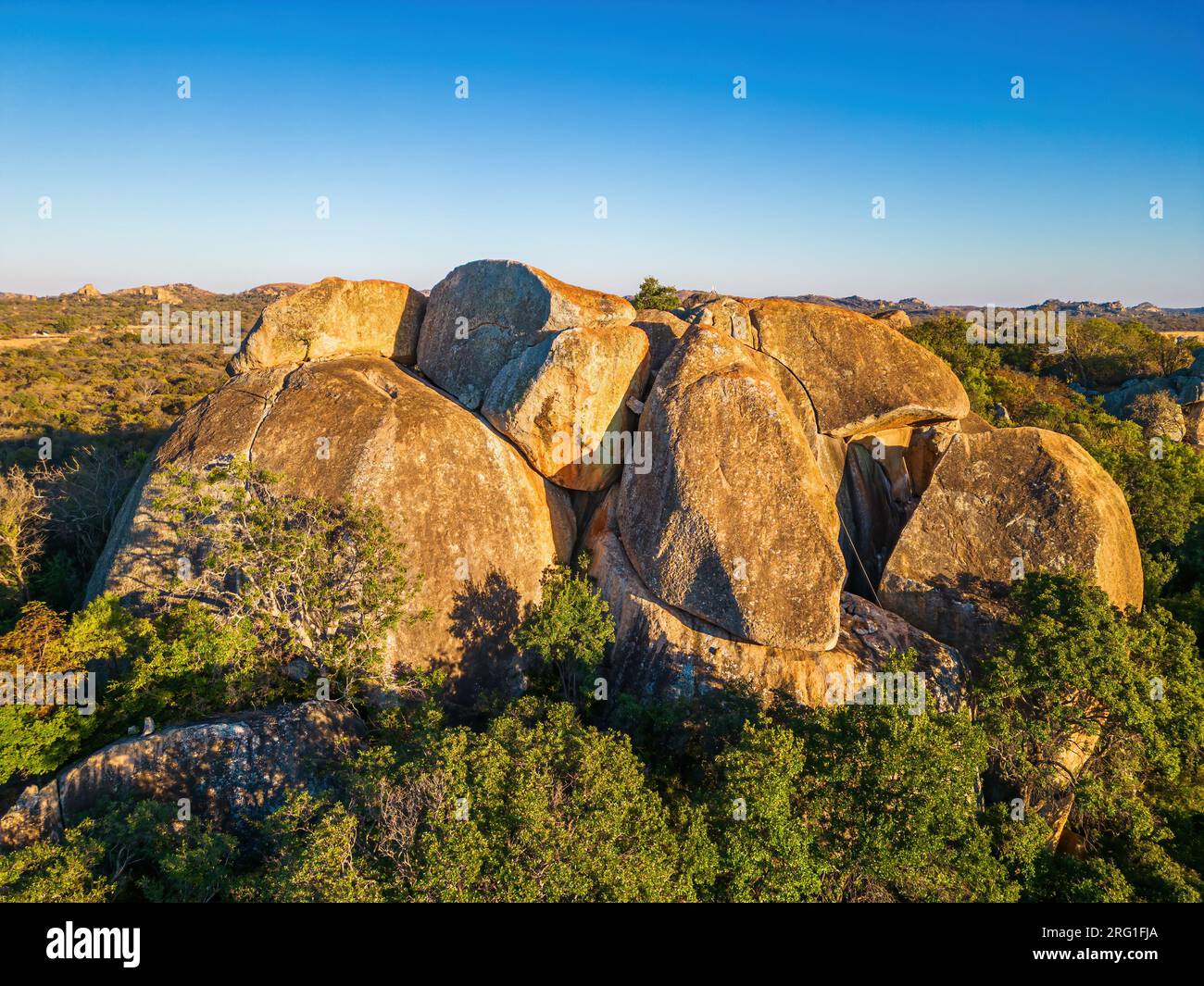 The picturesque rock formations of the Matopos National Park, Zimbabwe ...