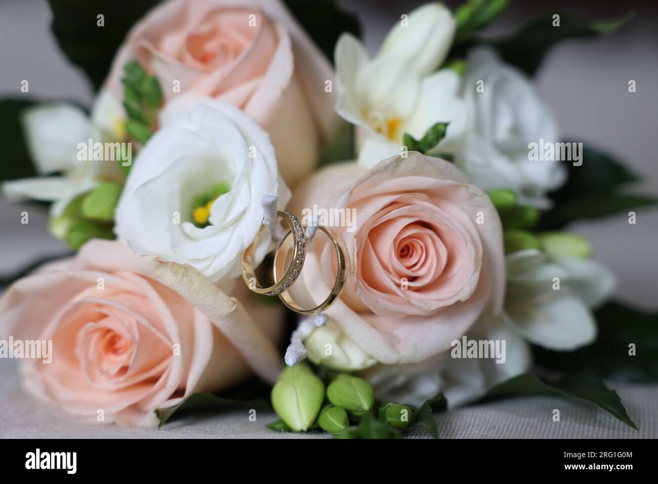 Two wedding rings hi-res stock photography and images - Alamy
