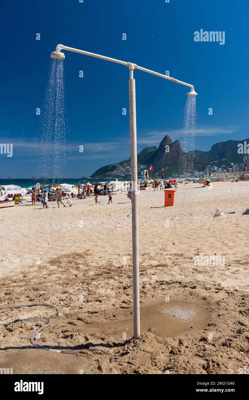 Shower beach brazil hi-res stock photography and images - Alamy
