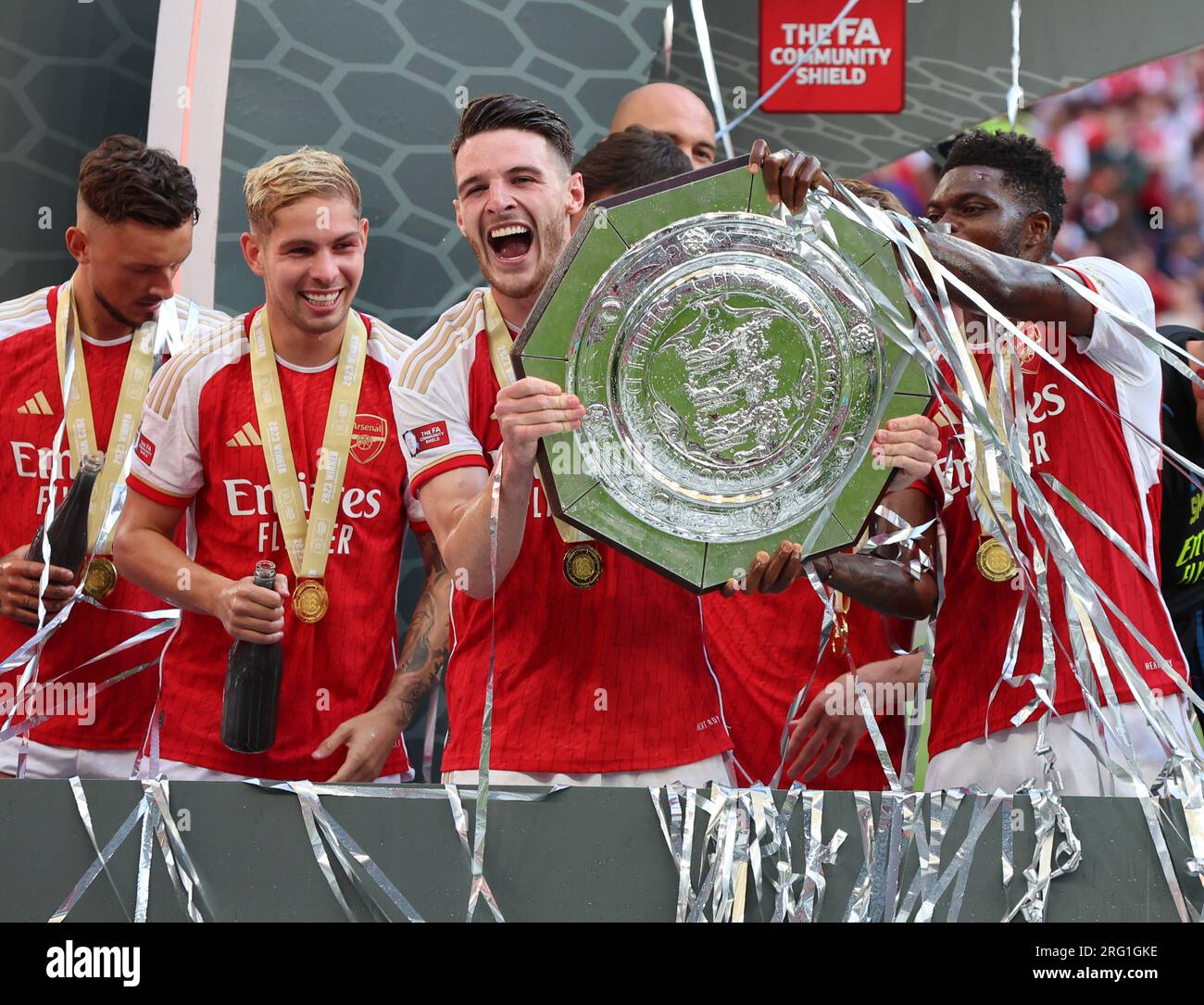 Declin Rice of Arsenal celebrates with the COMMUNITY SHIELD during THE ...