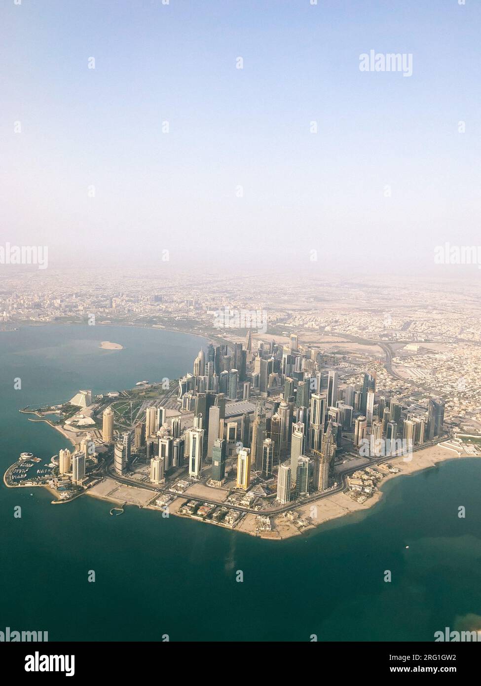 Qatar doha view airplane hi-res stock photography and images - Alamy