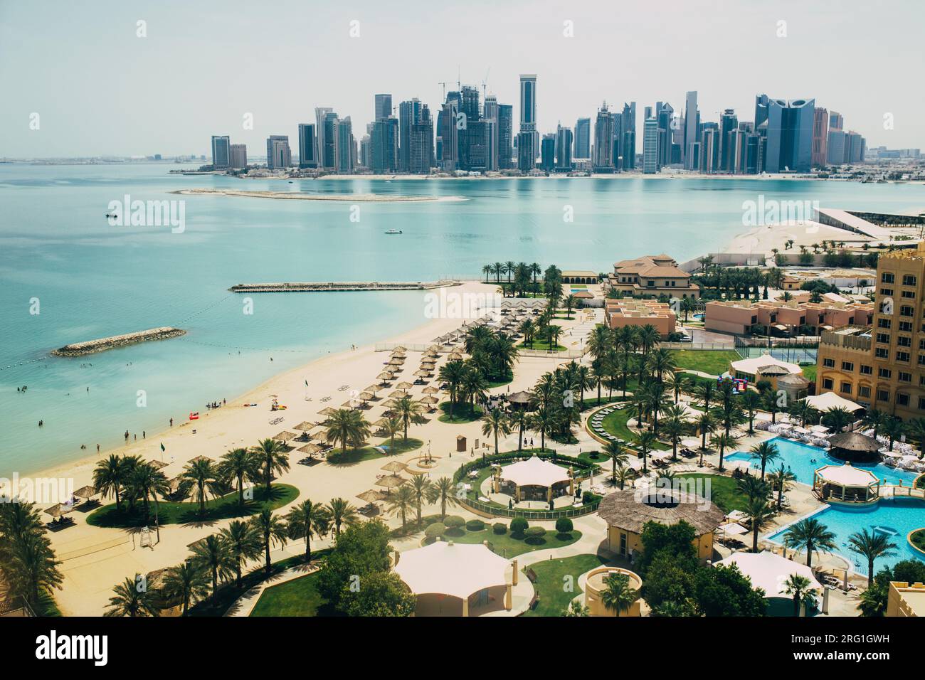 Qatar people at beach hi-res stock photography and images - Alamy