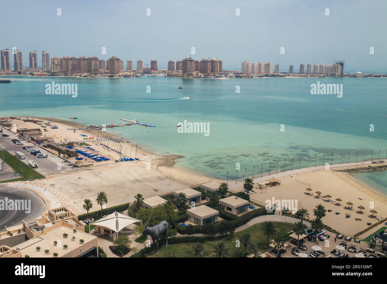 Qatar people at beach hi-res stock photography and images - Alamy