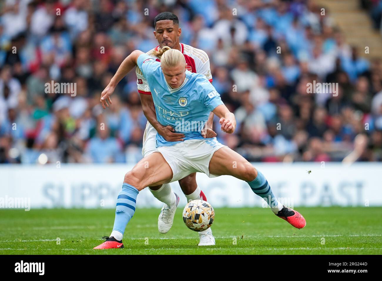 Erling haaland city arsenal hi-res stock photography and images - Alamy