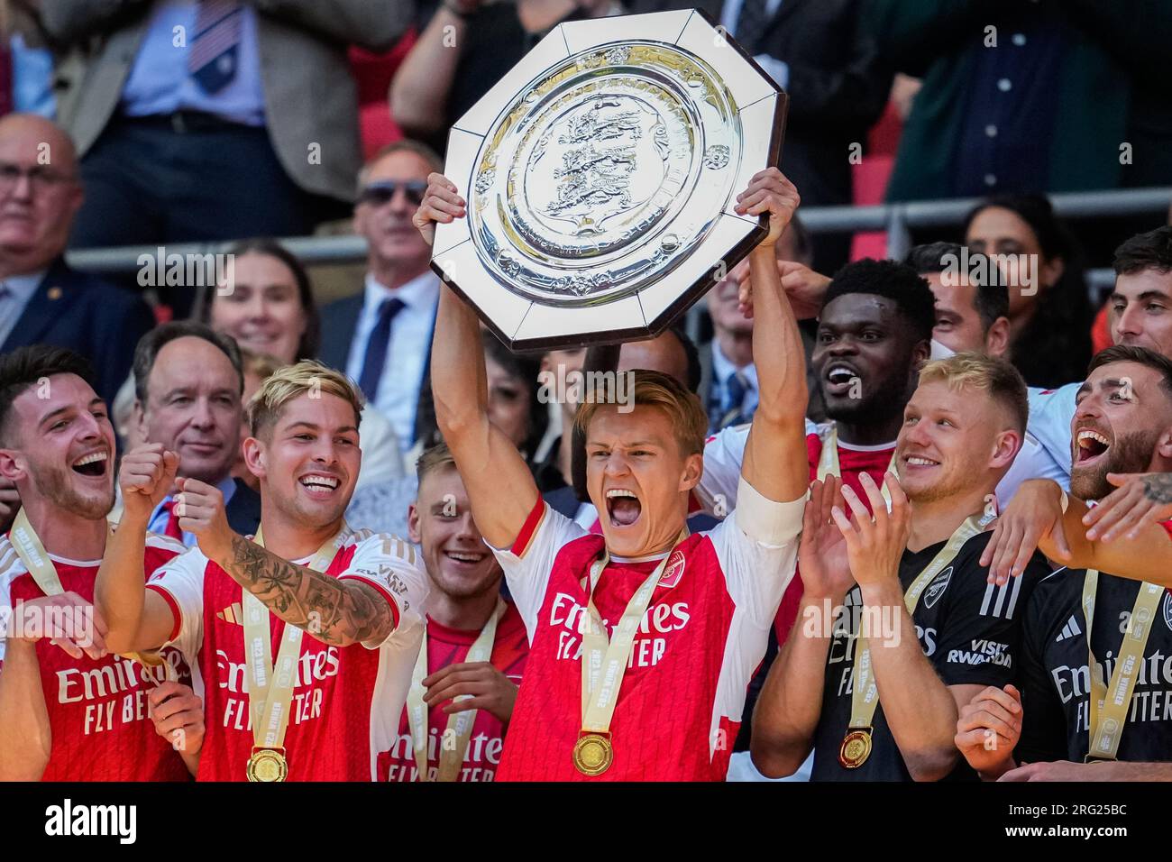 Community shield football hi-res stock photography and images - Alamy