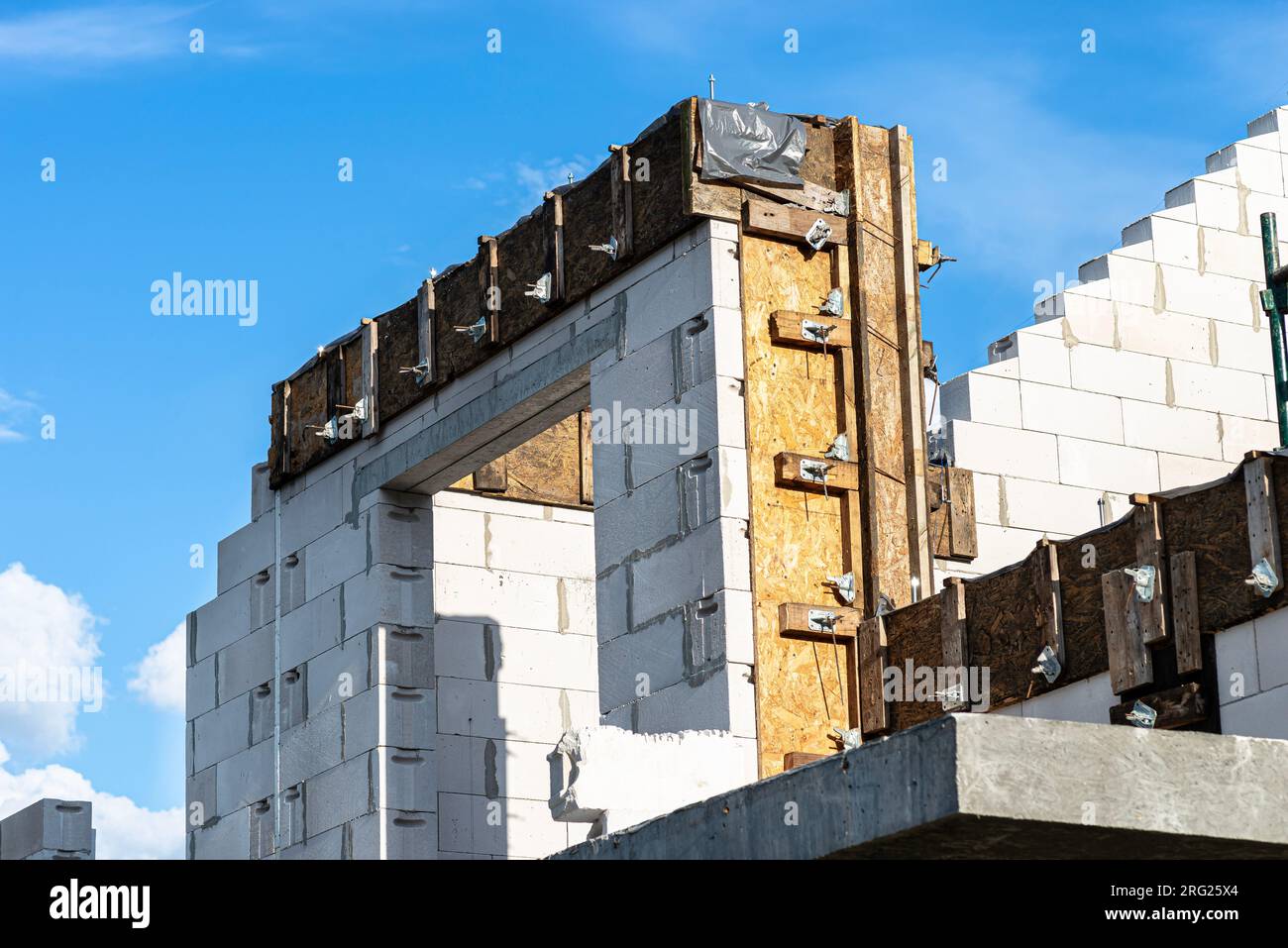 Wooden formwork made of shuttering boards of the gable wall rim and ...