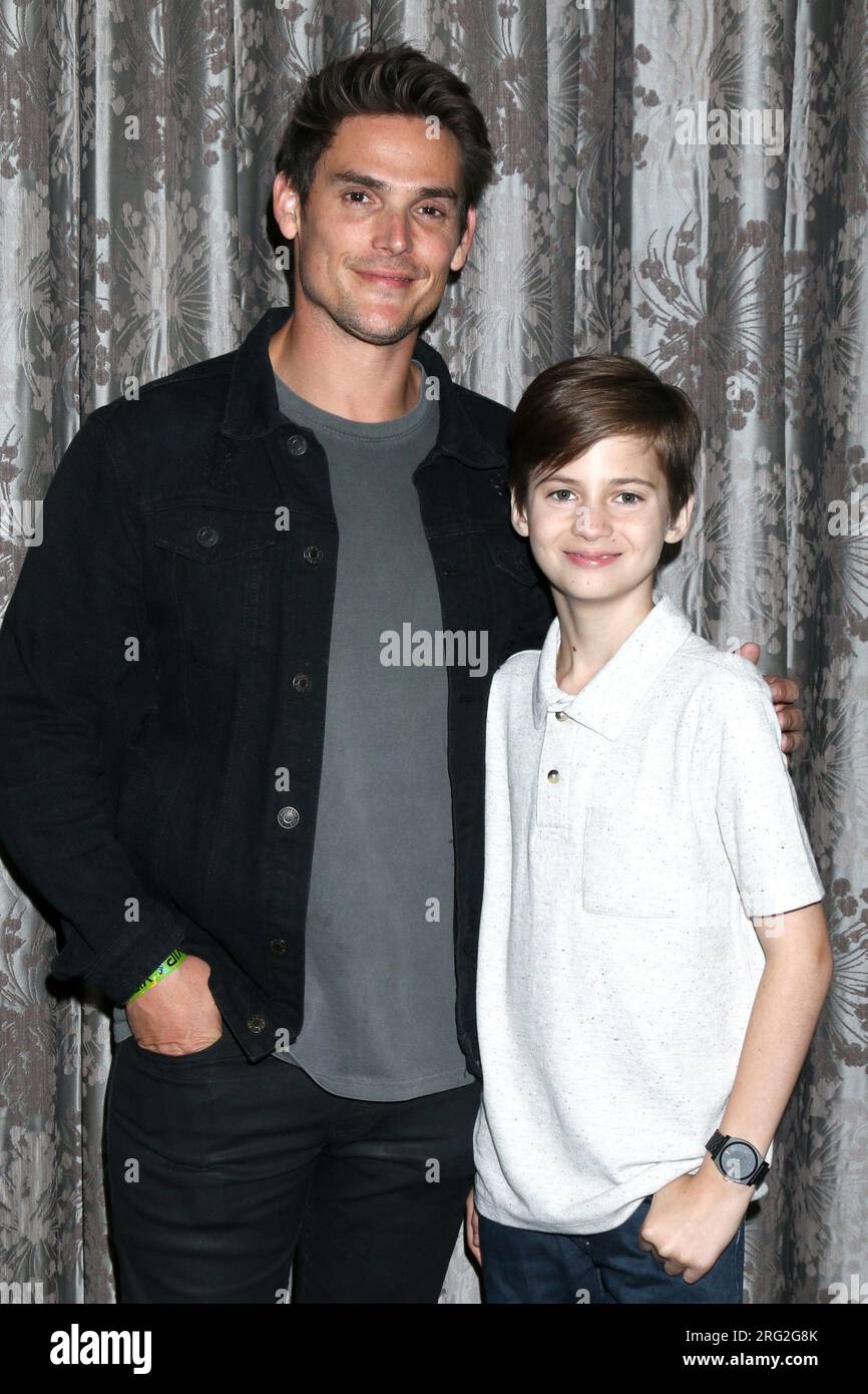 LOS ANGELES - AUG 5: Mark Grossman, Judah Mackey at The Young and The ...