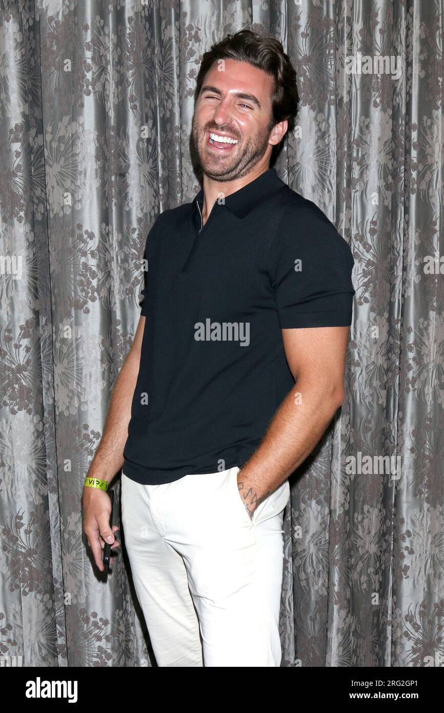 LOS ANGELES - AUG 5: Conner Floyd at The Young and The Restless Fan ...