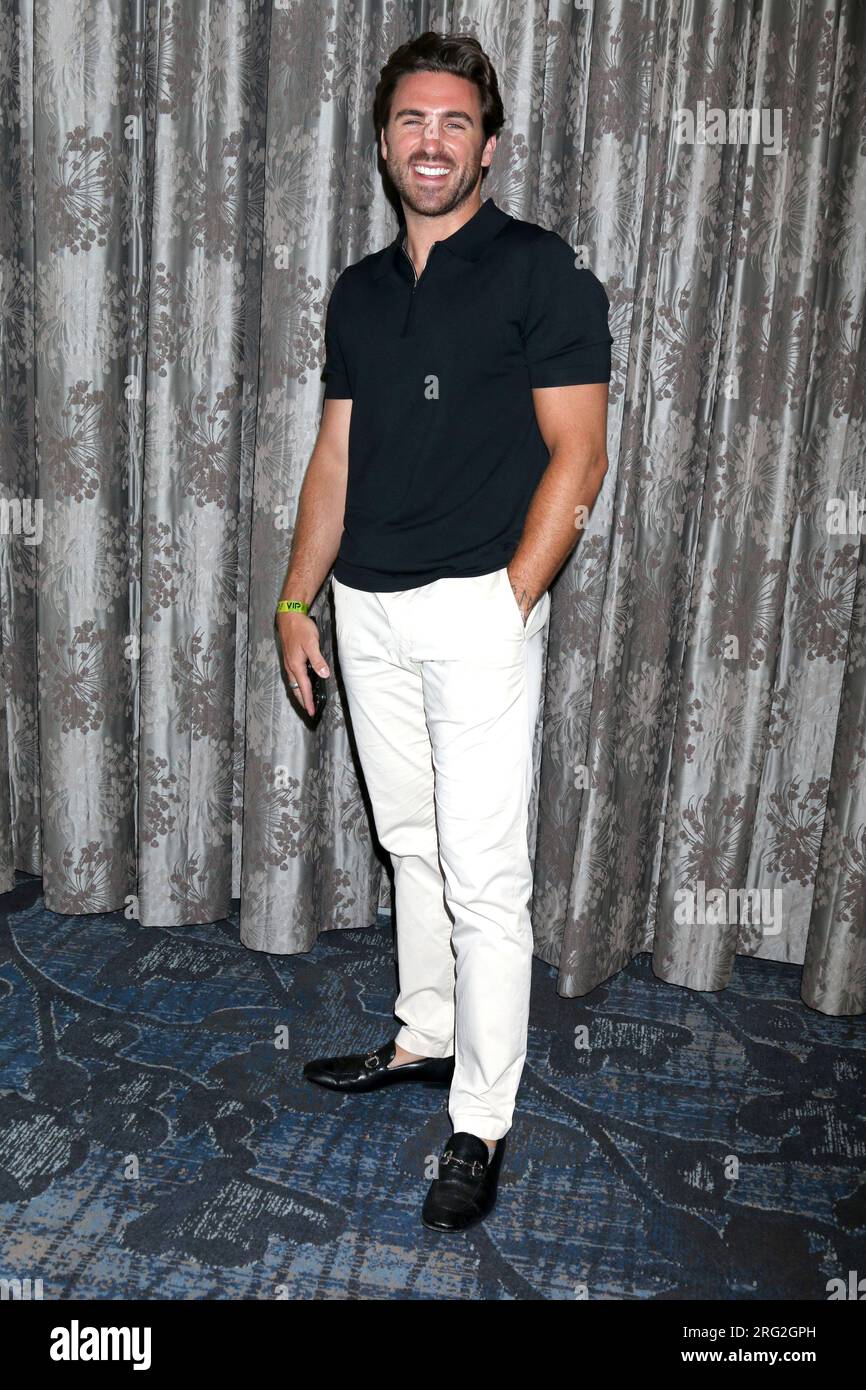 LOS ANGELES - AUG 5: Conner Floyd at The Young and The Restless Fan ...