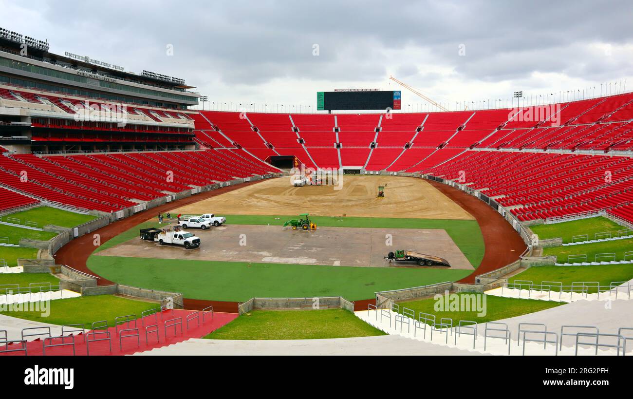Los Angeles, California: Los Angeles Memorial Coliseum located in the ...
