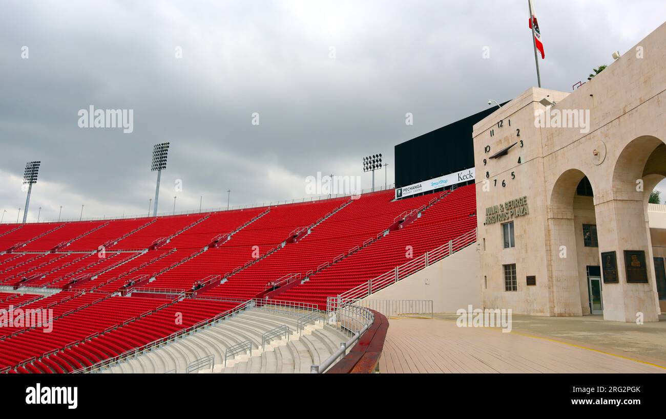 Los Angeles, California: Los Angeles Memorial Coliseum located in the ...
