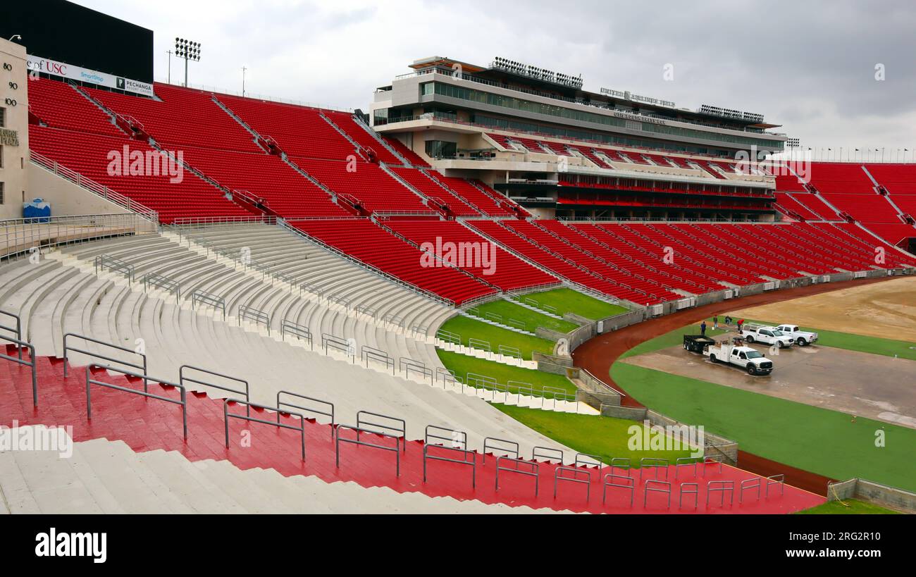 Los Angeles, California: Los Angeles Memorial Coliseum located in the ...