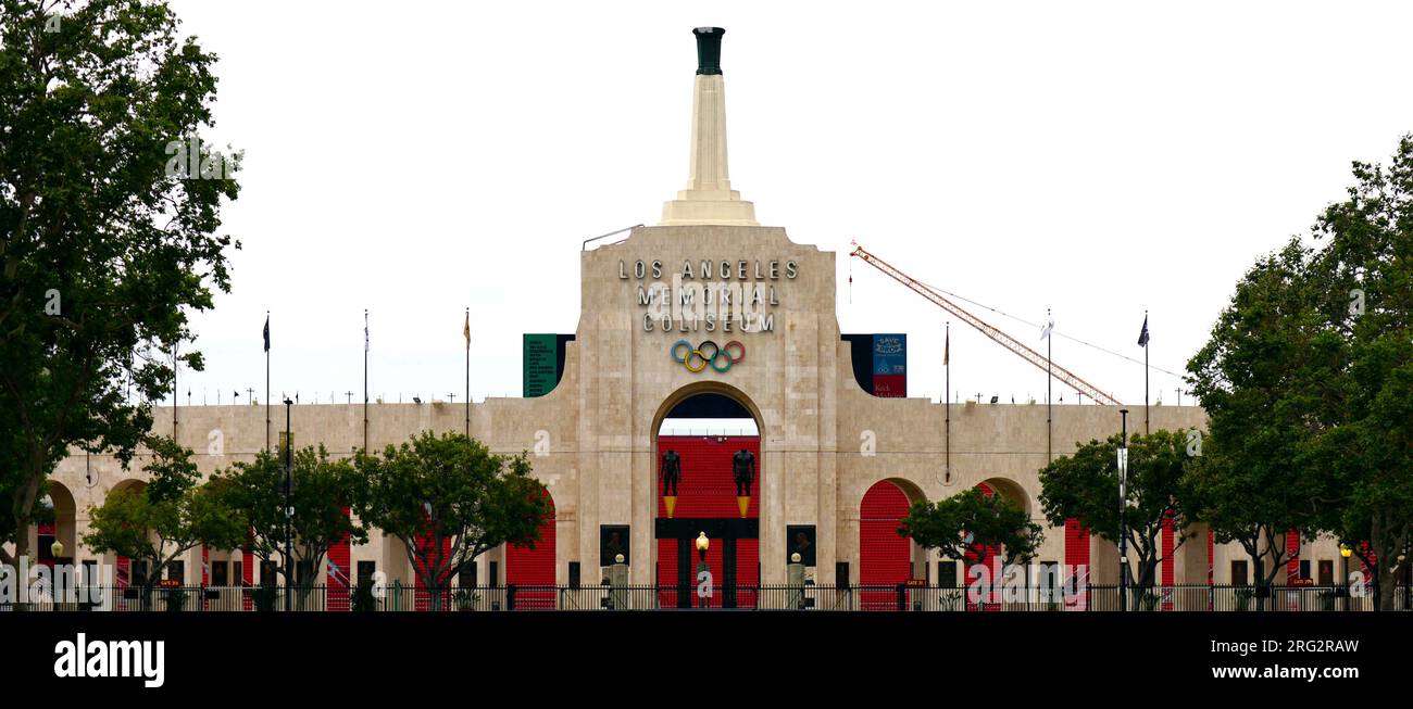 Los Angeles, California: Los Angeles Memorial Coliseum located in the ...