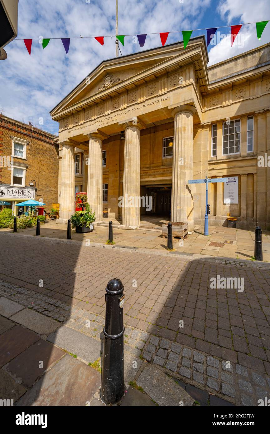 Gravesend Old Town Hall The High St Gravesend Kent Stock Photo - Alamy