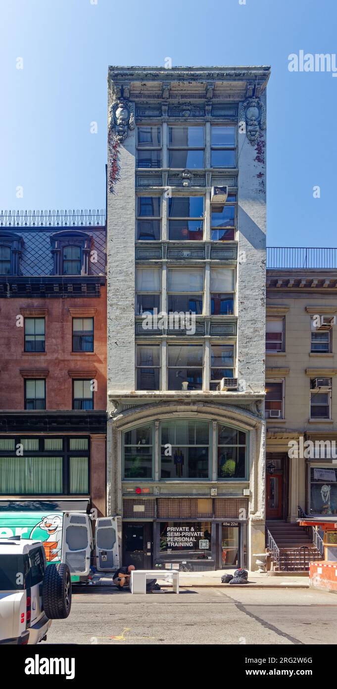 Ladies’ Mile Historic District: 48 W 22nd St., a neo-Renaissance-styled ...