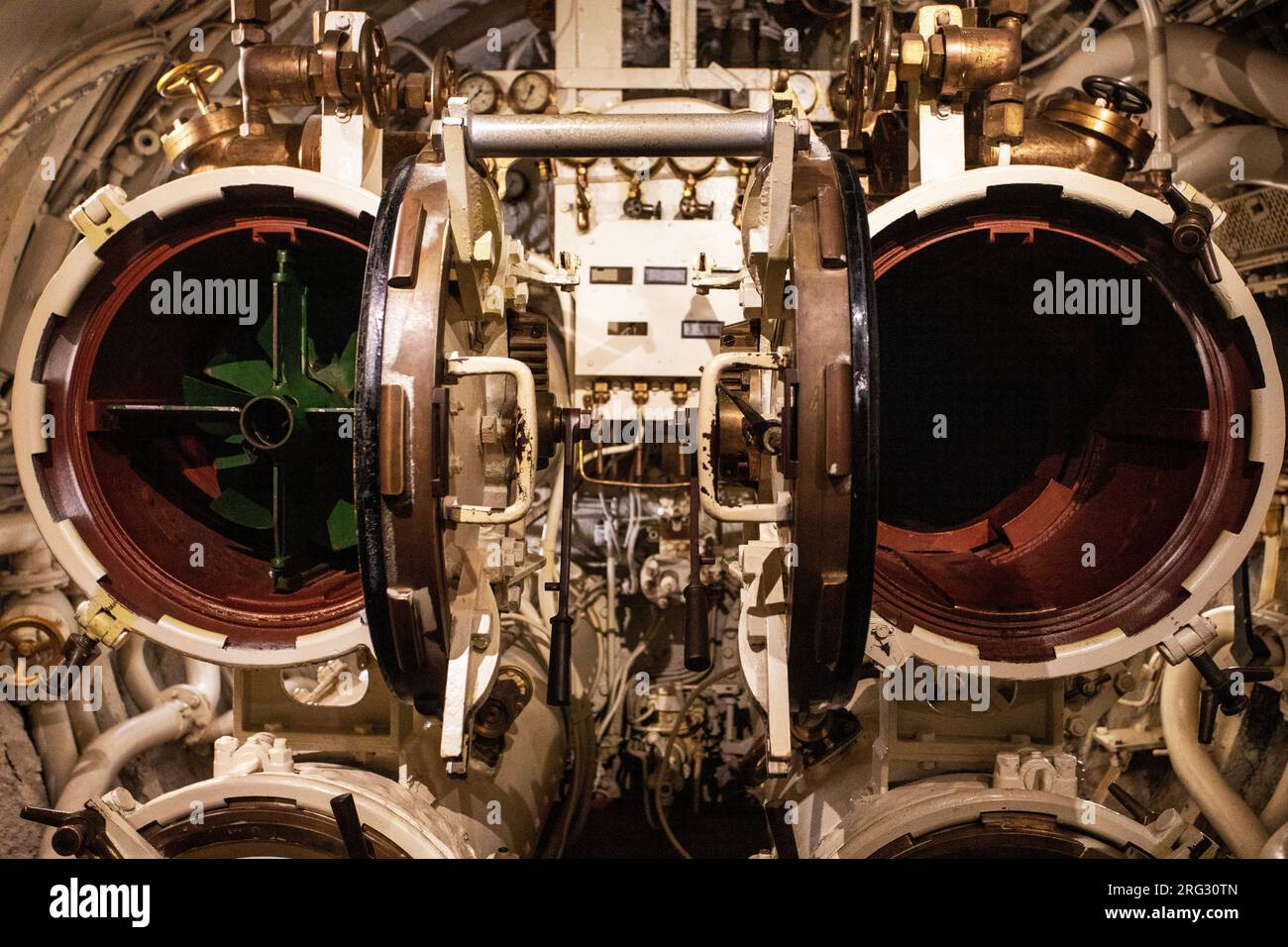 Submarine innovations hi-res stock photography and images - Alamy