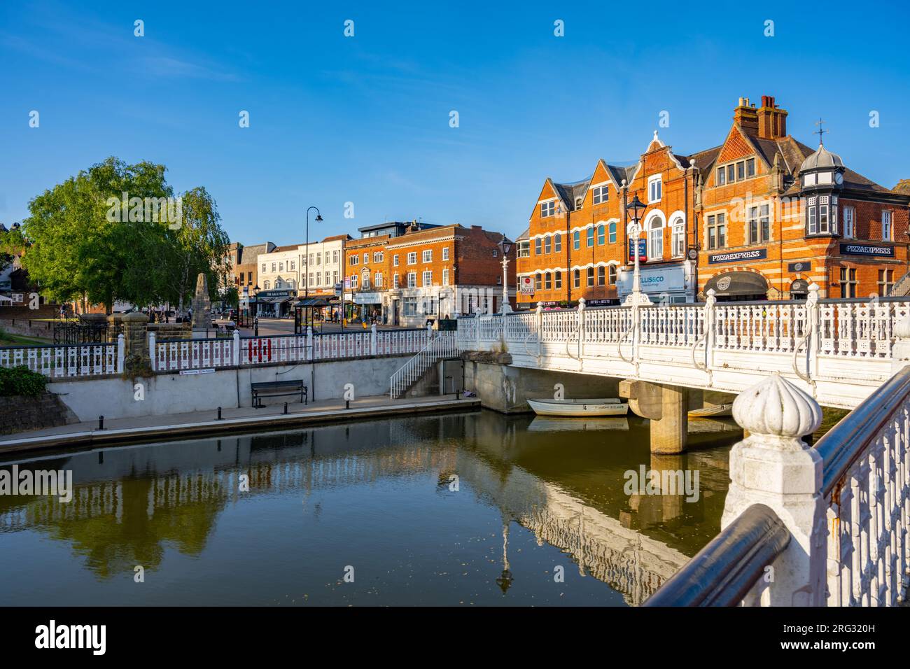 Summer evening with the bridge on the river Medway, Tonbridge Kent ...