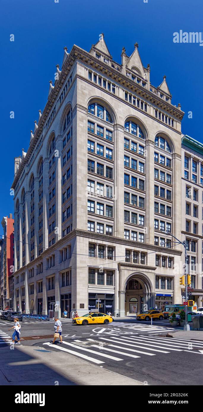 156 fifth ave hi-res stock photography and images - Alamy