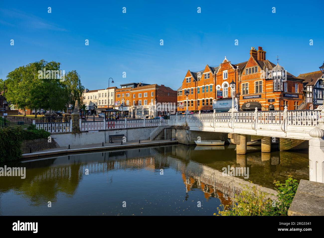 Summer evening with the bridge on the river Medway, Tonbridge Kent ...