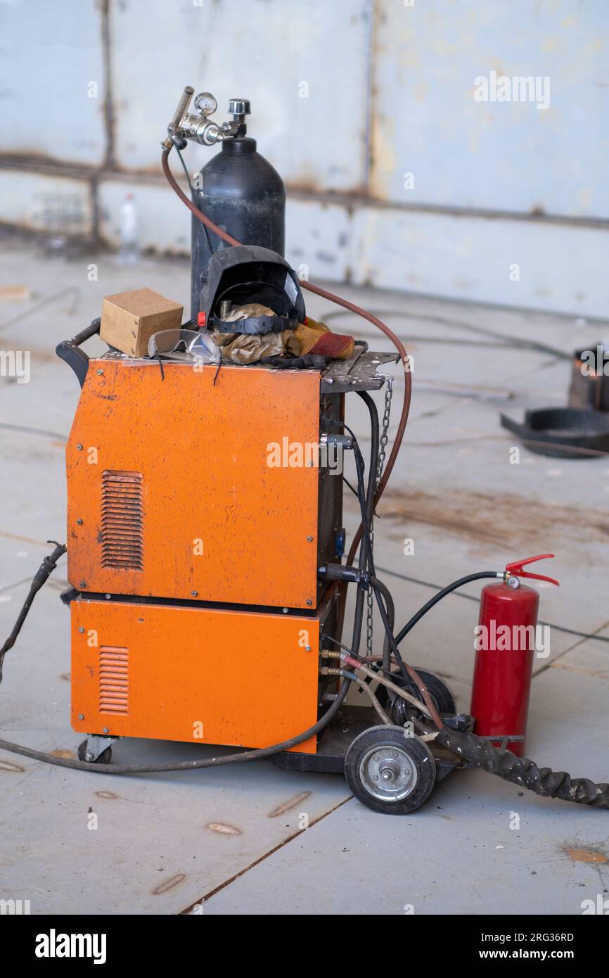 semi-automatic welding machine with gas cylinder at the factory ...