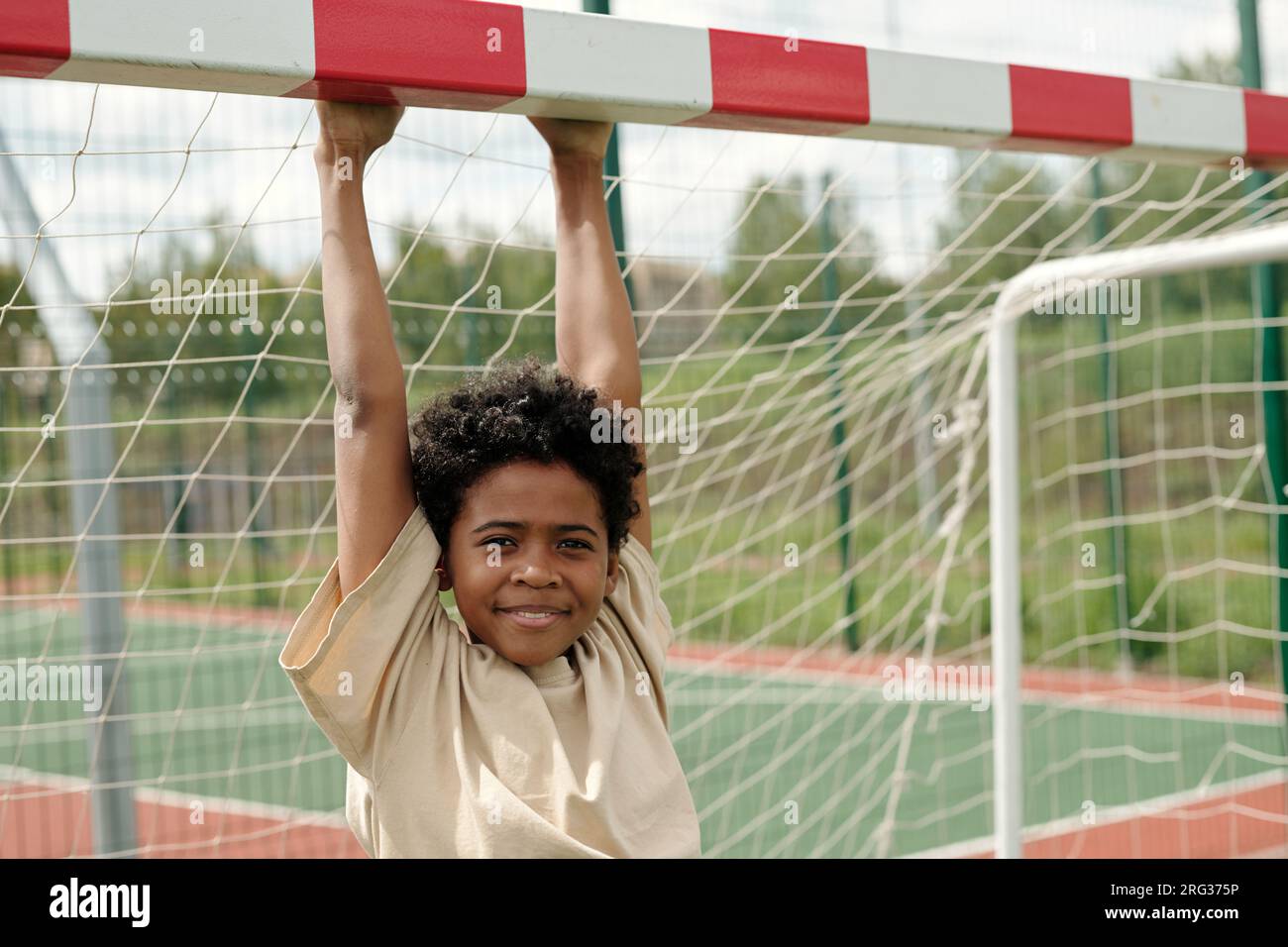 Hanging soccer net hi-res stock photography and images - Alamy