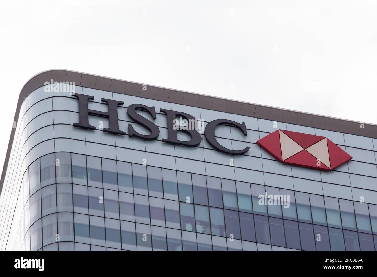 HSBC Logo Headquarters at Canary Wharf Stock Photo - Alamy