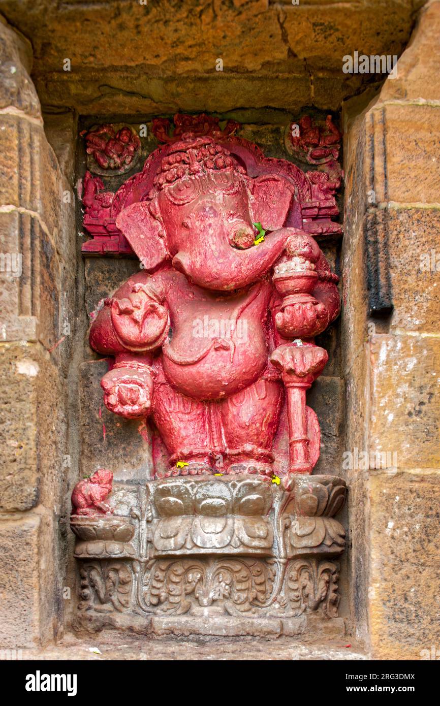 07 21 2007 Vintage Stone Carved Lord Ganesha Idol On The External Walls ...