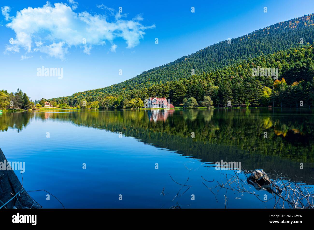 Fun day at the lake hi-res stock photography and images - Alamy