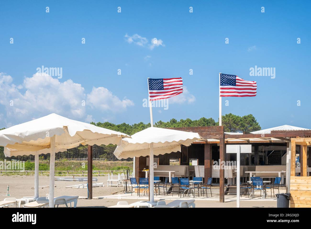 Empty waterfront cafe chairs hi-res stock photography and images - Alamy