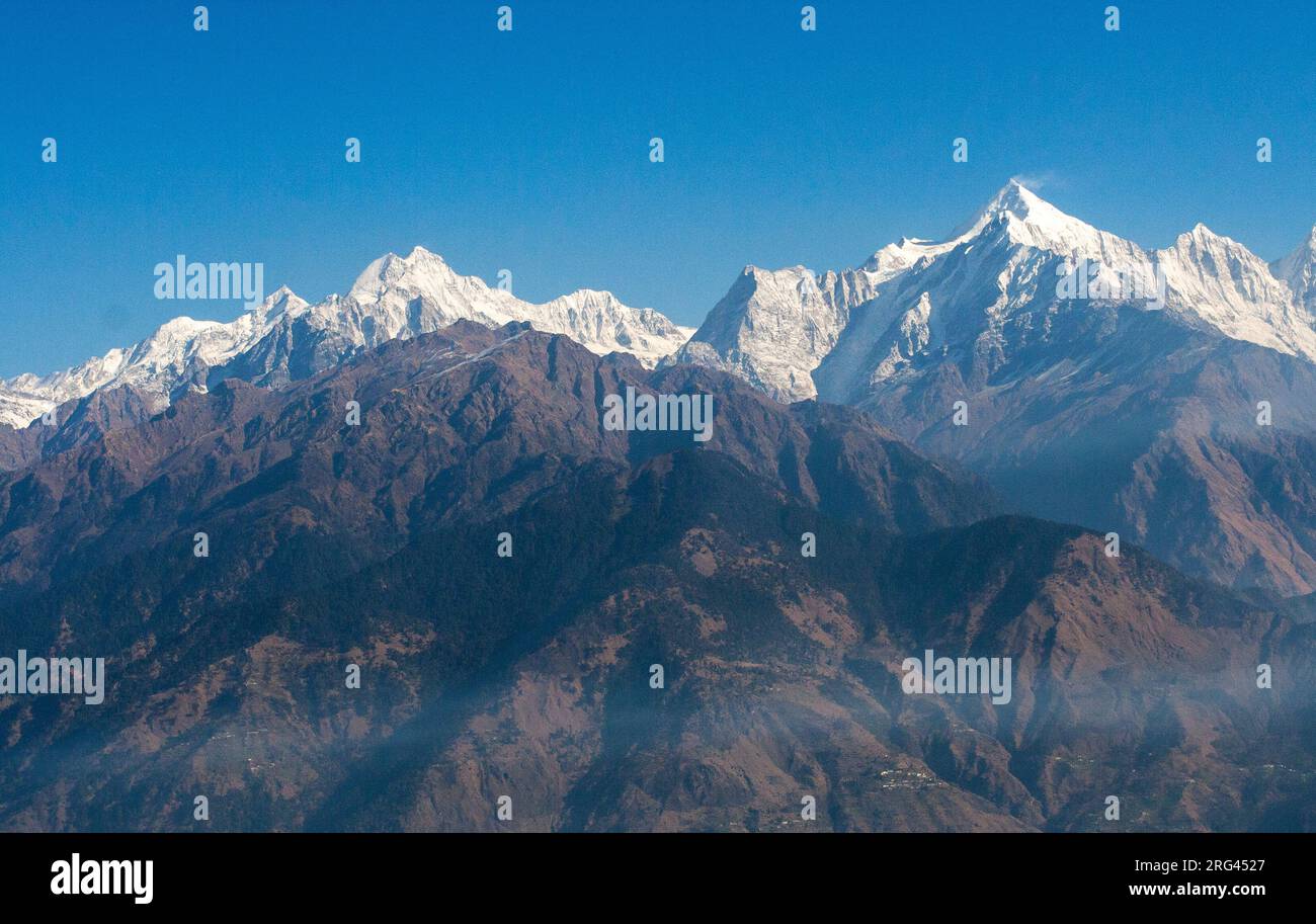 Himalayan range hi-res stock photography and images - Alamy